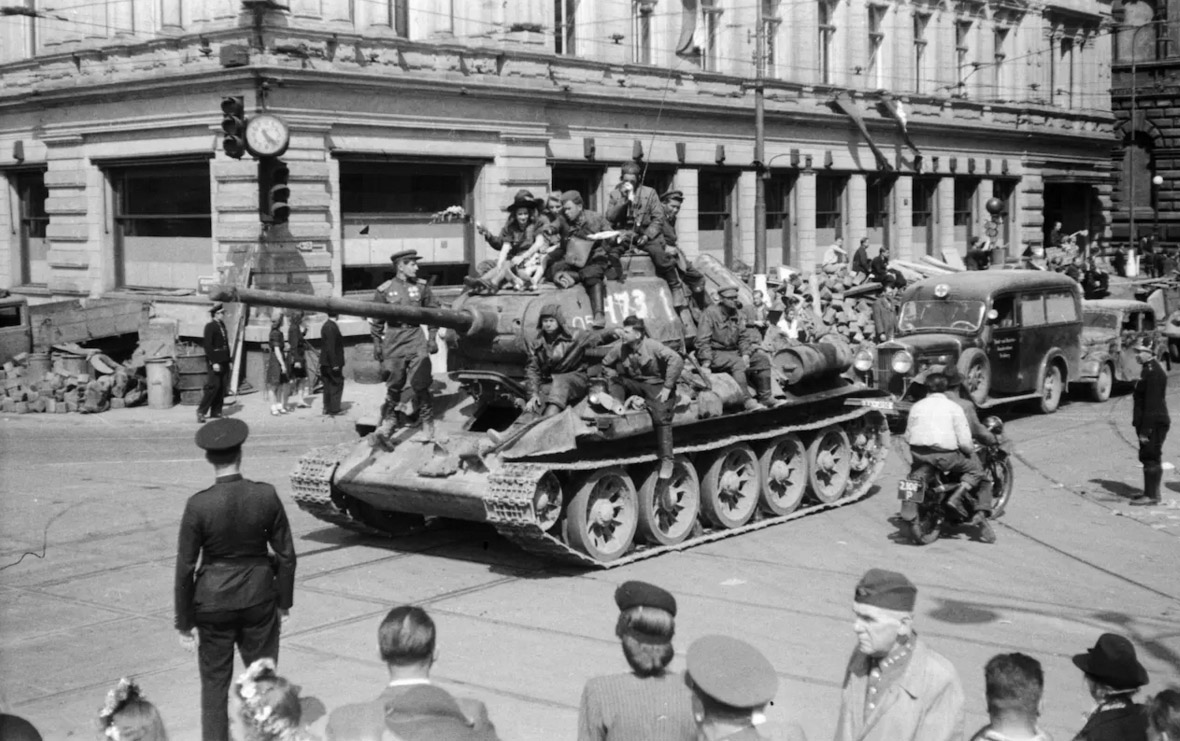 Hřibův výrok o příjezdu Rudé armády do svobodné Prahy? V zásadě správný ...